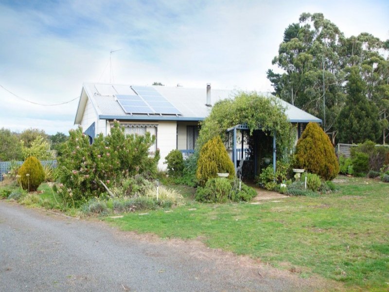 15 Leigh Court, Dereel, Vic 3352 - Property Details