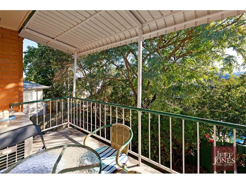 3/327a Cornwall Street, Greenslopes, Qld 4120 - Property Details