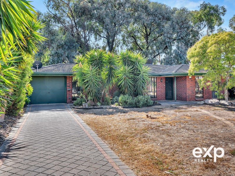 11 Lennox Drive, Paralowie, SA 5108 - Property Details