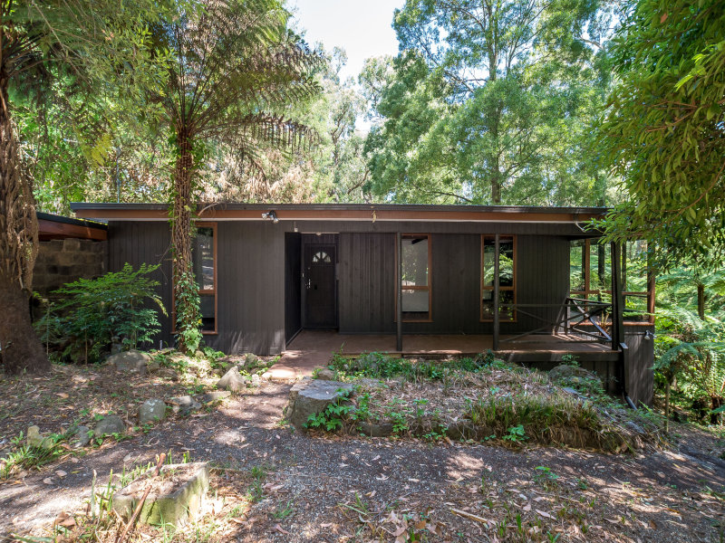 9 Charles Street, Selby, VIC 3159 - realestate.com.au