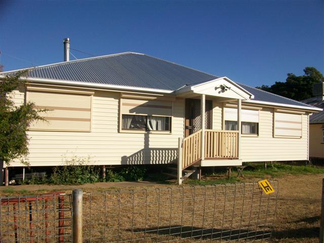 75 Hawthorne Street, Roma, Qld 4455 - Property Details