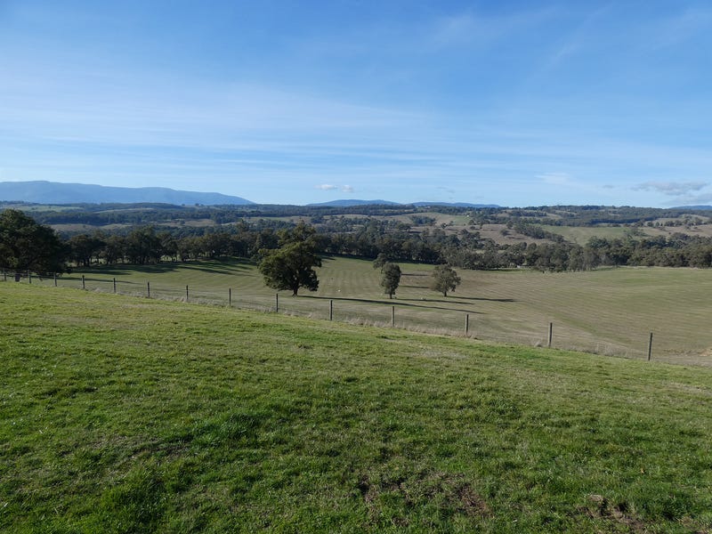 10 Smiths Road, Yellingbo, Vic 3139 - Lifestyle for Sale - realestate ...