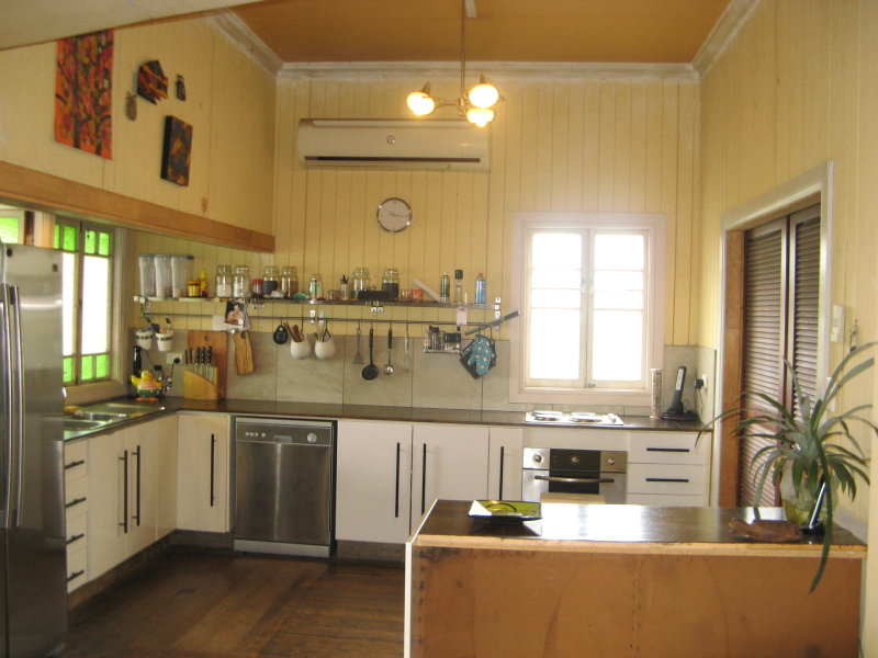 141 Blackstone Road, Silkstone, Qld 4304 - Property Details