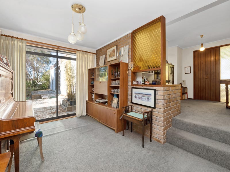 23 Button Street, Strathdale, Vic 3550 - Property Details