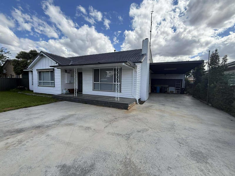 18 Khull Street, Shepparton, Vic 3630 - Property Details
