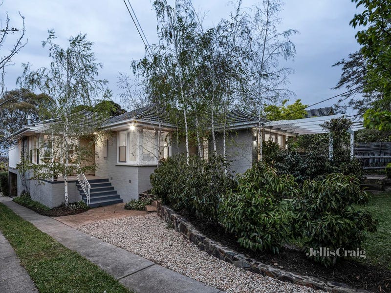 118 Mountain View Parade, Rosanna, Vic 3084 - Property Details