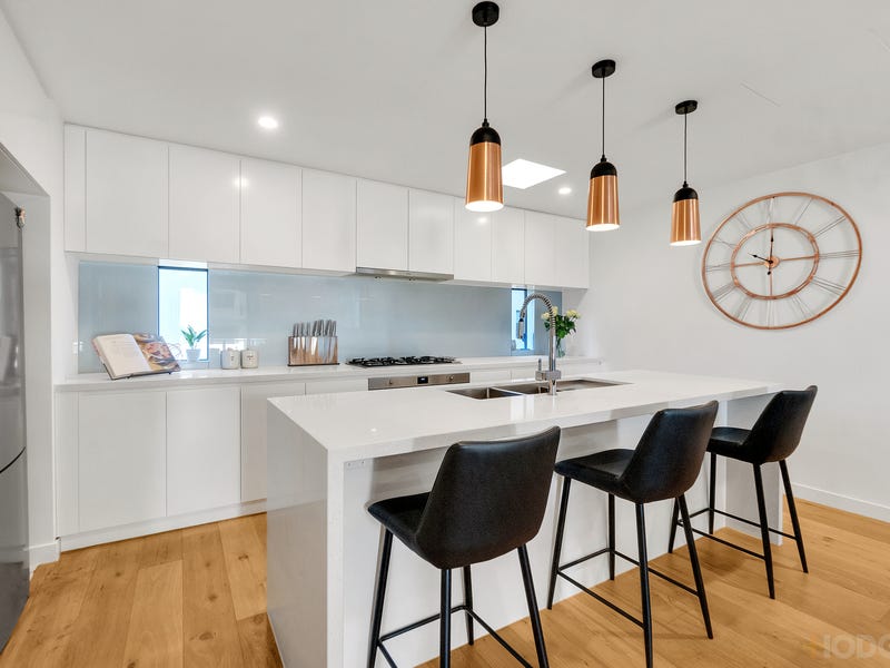 4 Manikato Avenue, Mordialloc, Vic 3195 - Property Details