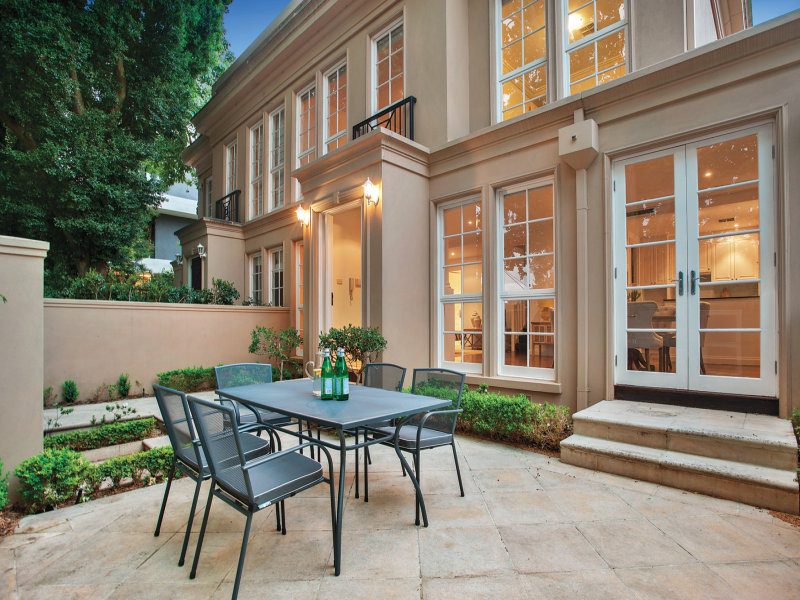 2/40 Grange Road, Toorak, Vic 3142 - Property Details