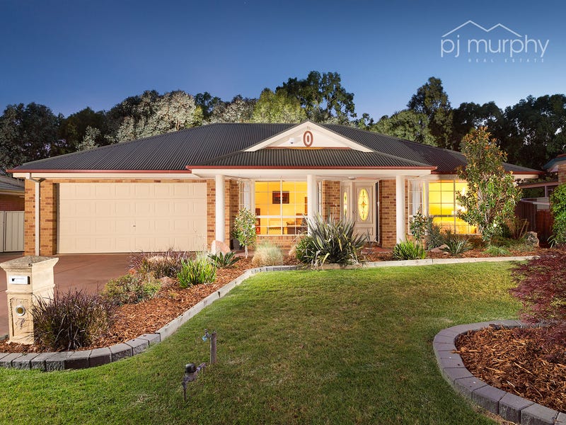 7 Iron Way, West Wodonga, VIC 3690 - realestate.com.au