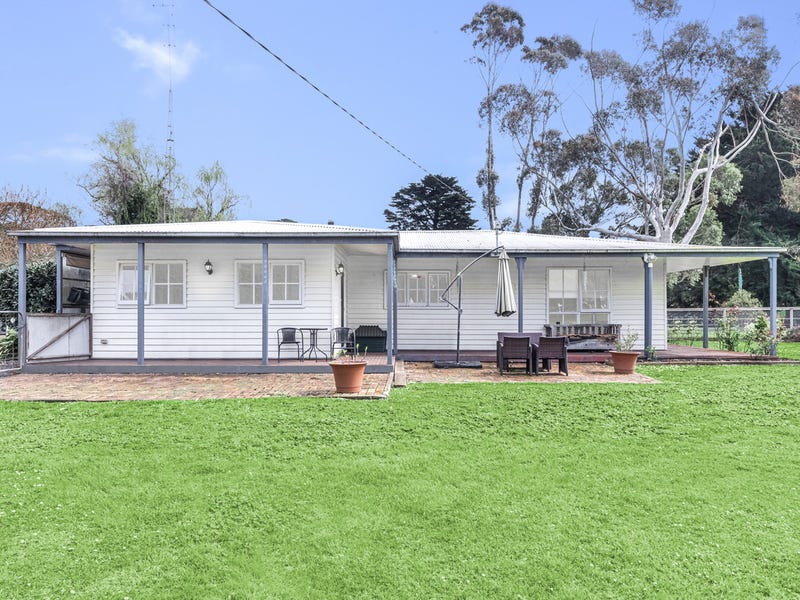 4 Whittons Lane, Winslow, Vic 3281 - Property Details