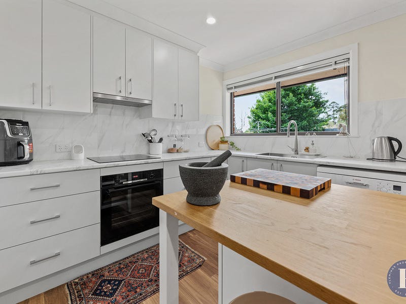 28 Taylor Road, Young, NSW 2594 - Property Details