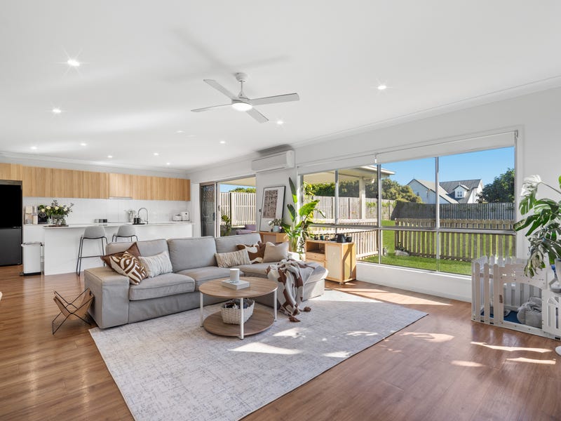 7 Satinwood Street, Rochedale, Qld 4123 - Property Details