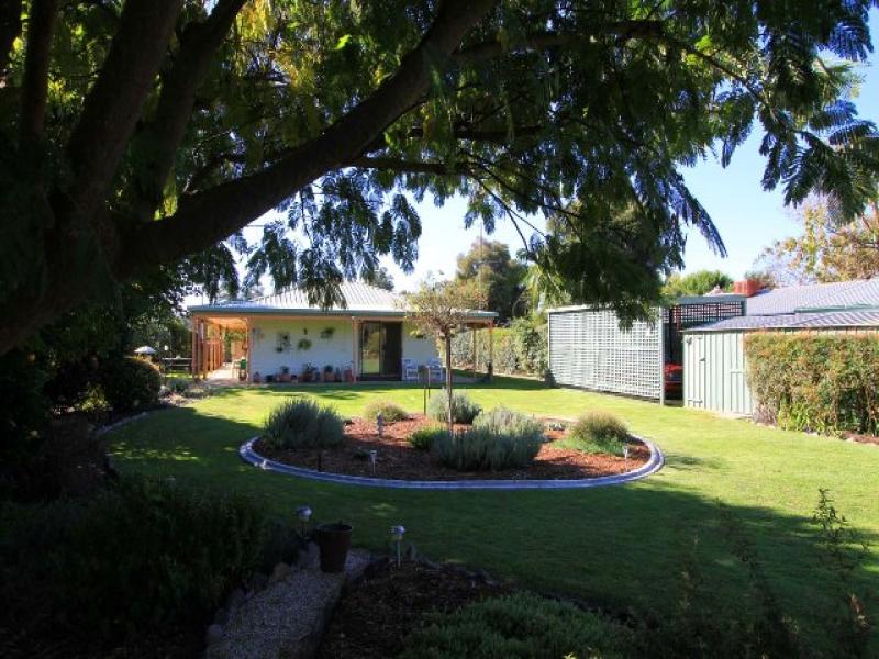 148 Victoria Street, Howlong, NSW 2643 - Property Details