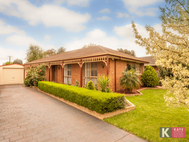 10 Amelia Close, Beaconsfield, Vic 3807 - Property Details