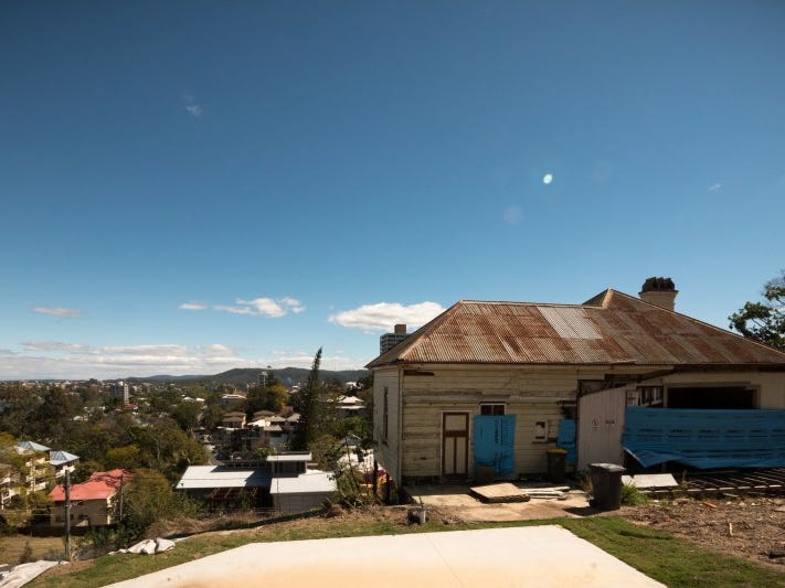 2 Monto Street, Highgate Hill, QLD 4101 - realestate.com.au