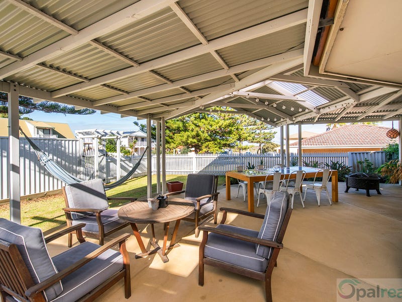 1 Bonito Place, Golden Bay, WA 6174 - realestate.com.au