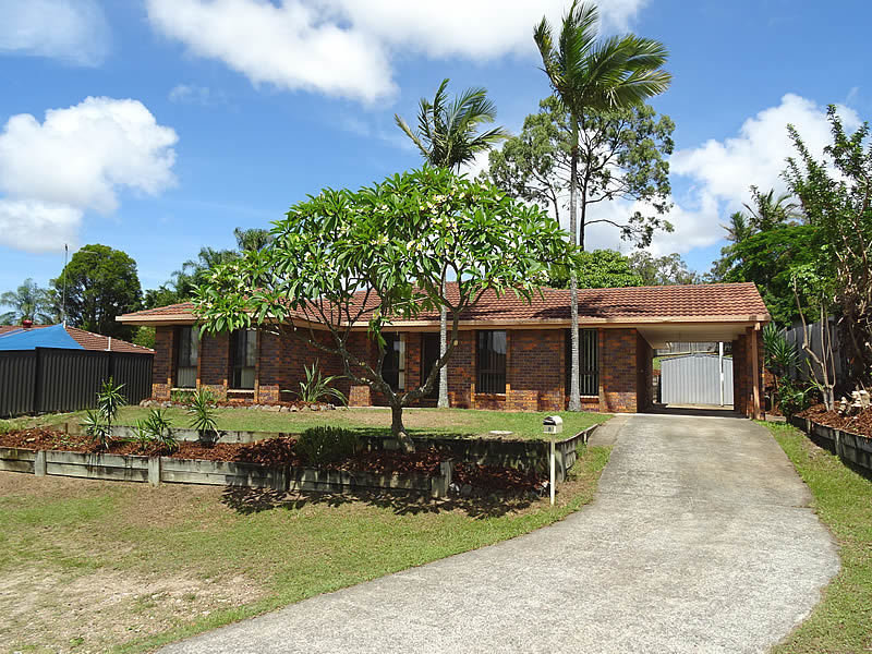 8 Cannington Pl, Helensvale, Qld 4212 - Property Details