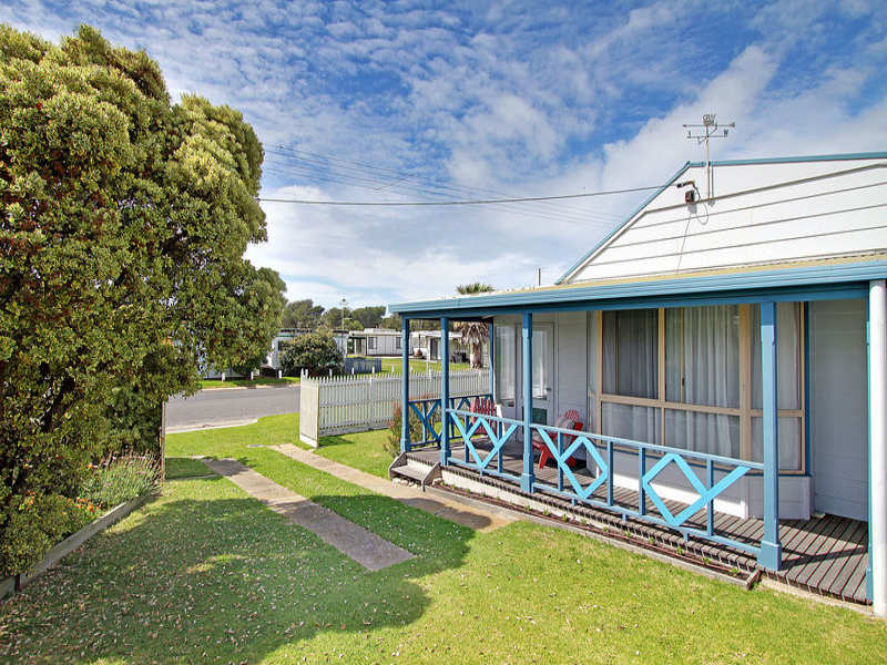 25 Foreshore Road, Seaspray, Vic 3851 - Property Details