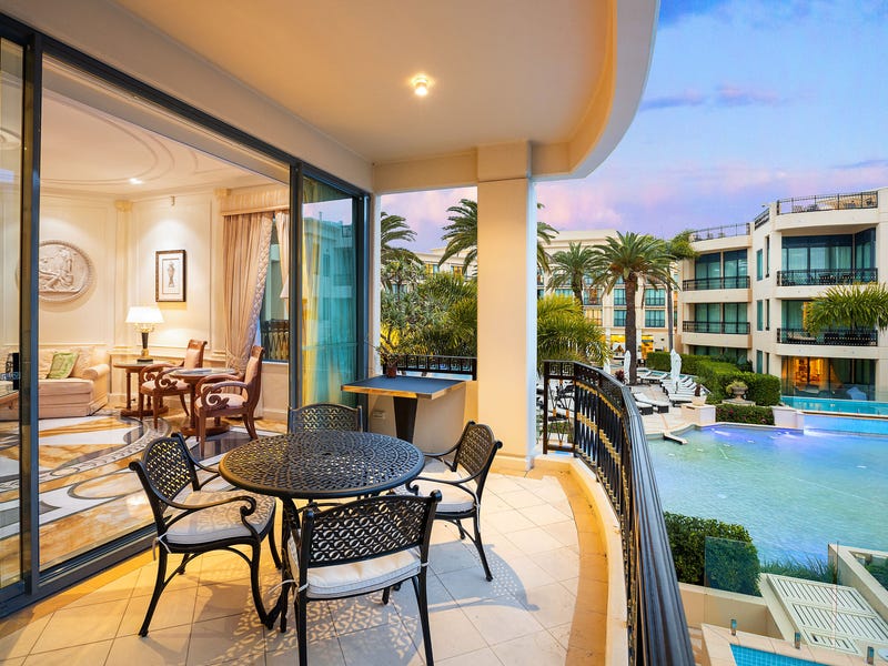 94 Seaworld Drive, Main Beach, QLD 4217 - realestate.com.au