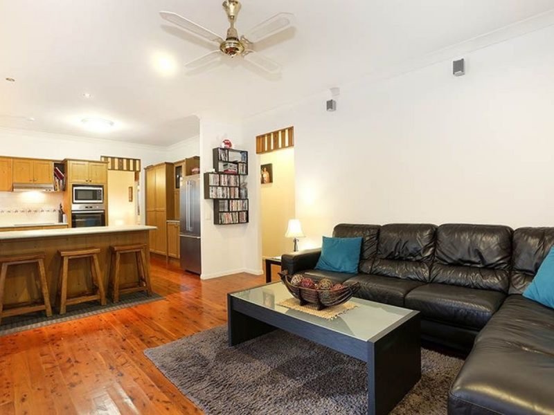11 Arlene Park Terrace, Helensvale, Qld 4212 - Property Details
