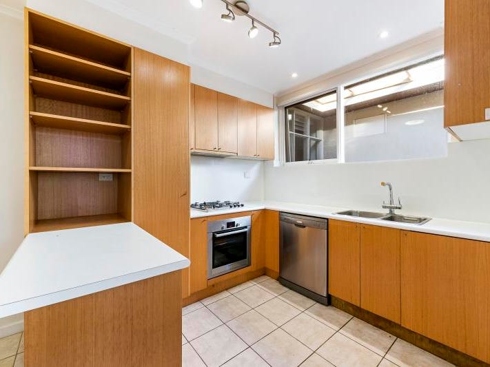 5/641 Toorak Road, Toorak, VIC 3142 - realestate.com.au