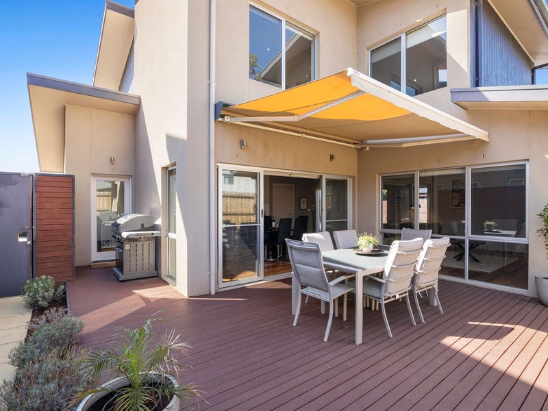 2/10 Spring Street, Torquay, VIC 3228 - realestate.com.au