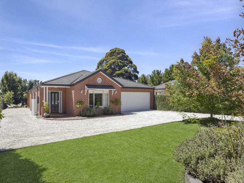 149 Aitken Street, Gisborne, Vic 3437 - Property Details