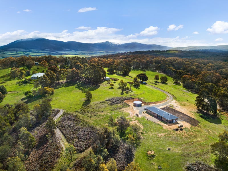 135 Scholes Road, Raglan, Vic 3373 - Property Details