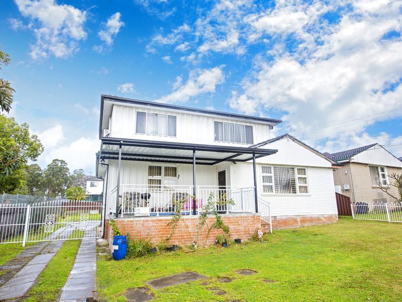 6 De Meyrick Avenue Casula Nsw 2170 Au