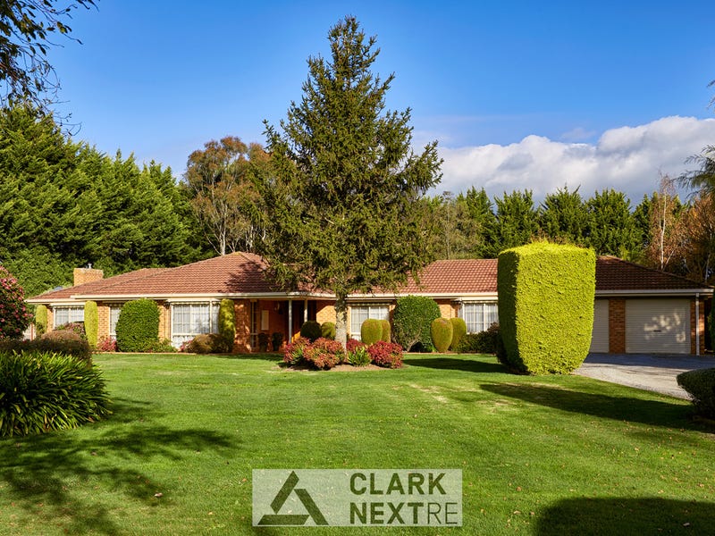 26 Fairway Drive, Drouin, Vic 3818 - Property Details