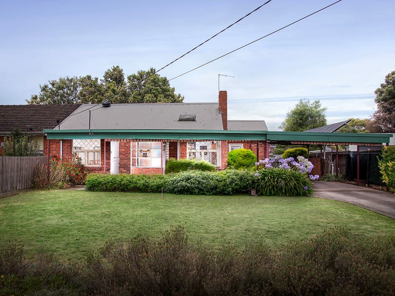 8 Skeffington Street, Bellfield, Vic 3081 - Property Details