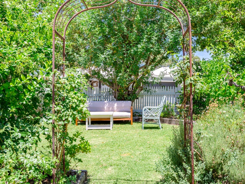 21 Ottaway Street, Kelmscott, WA 6111 - realestate.com.au