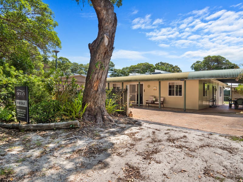 64 Midgen Street, Kooringal, Qld 4025 - Property Details