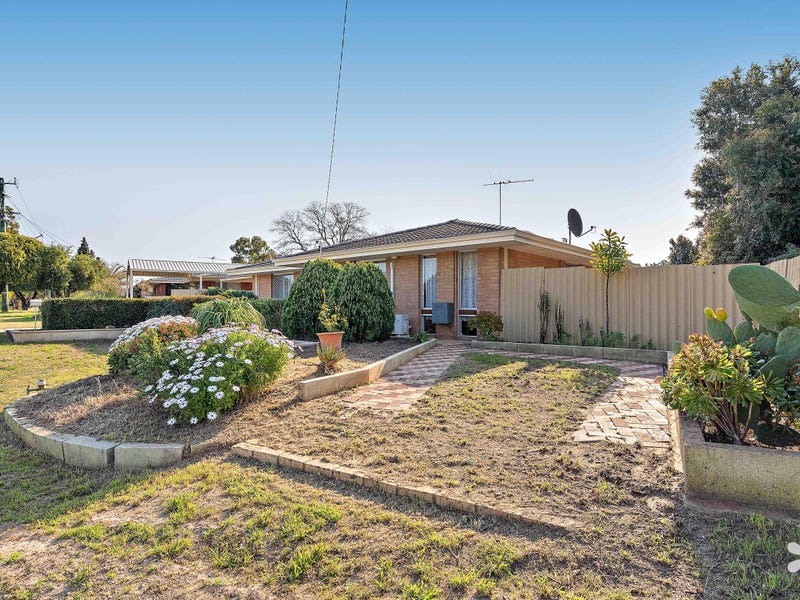 42 Ravenhill Road, Thornlie, WA 6108 - realestate.com.au