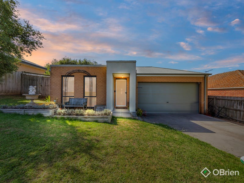 46 Springwater Drive, Drouin, Vic 3818 - Property Details