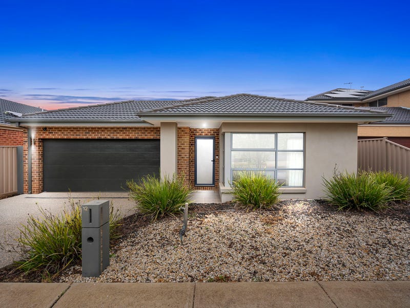 12 Quadrant Drive, Fraser Rise, VIC 3336 - realestate.com.au