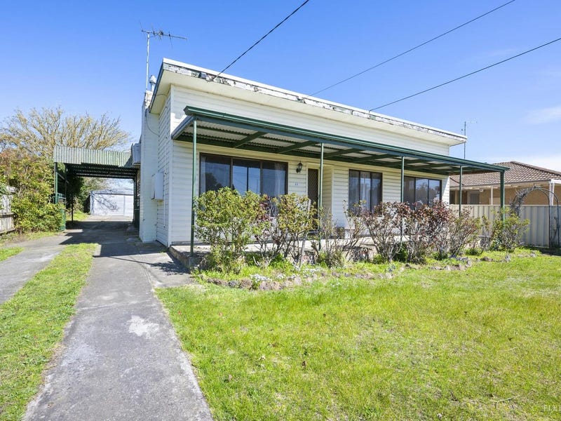 21 Ivanhoe Street, Wendouree, Vic 3355 - Property Details