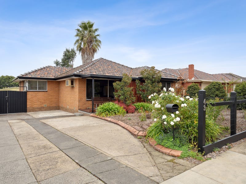 43 Pinewood Drive, Thomastown, Vic 3074 - Property Details