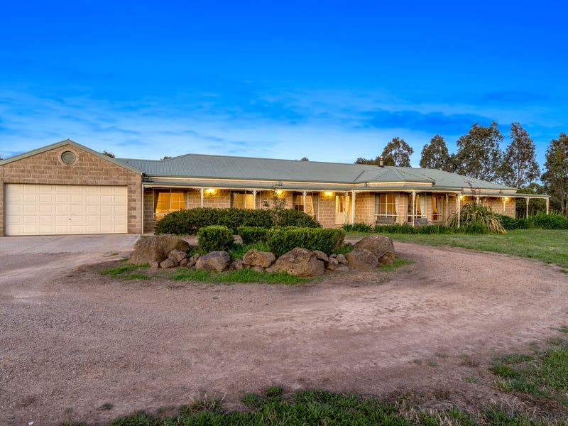 80 Callaway Drive, Mickleham, Vic 3064 - Property Details