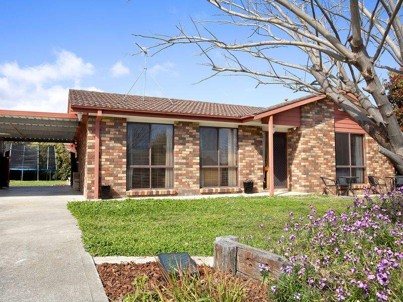 37 Ironbark Crescent, Banks, ACT 2906 - Property Details
