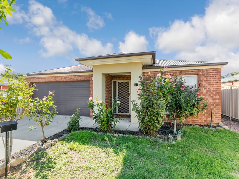 17 Thomas Drive, Marong, VIC 3515 - realestate.com.au
