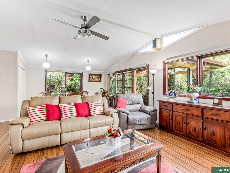 4 Victoria Road, Kinglake, Vic 3763 - Property Details