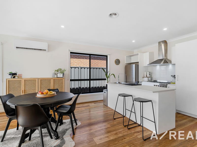 5 Henderson Drive, Tarneit, Vic 3029 - Property Details