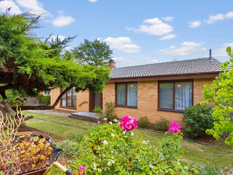 17 Weingarth Street, Holder, ACT 2611 - Property Details