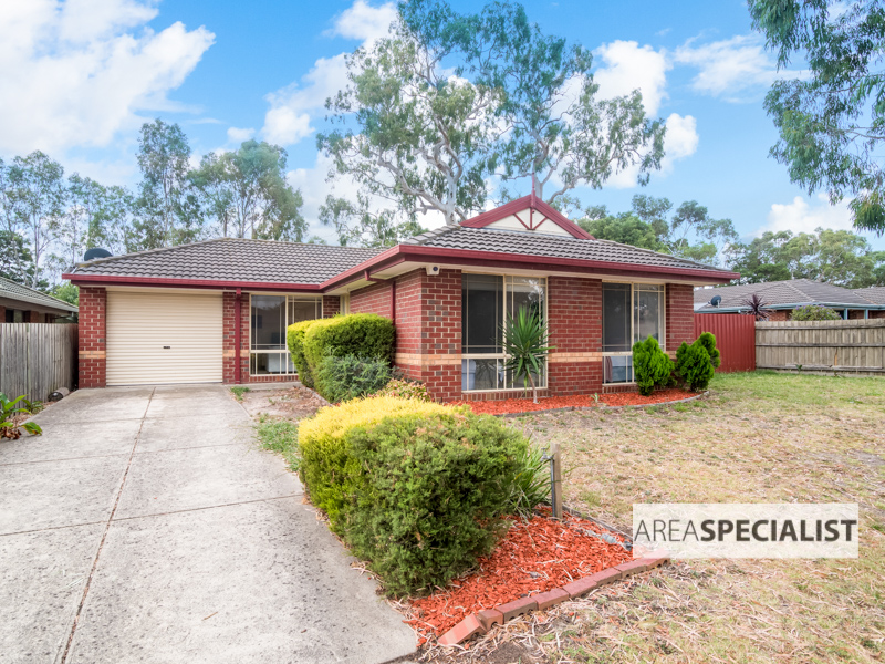 18 Dutton Close, Lynbrook, VIC 3975 - realestate.com.au