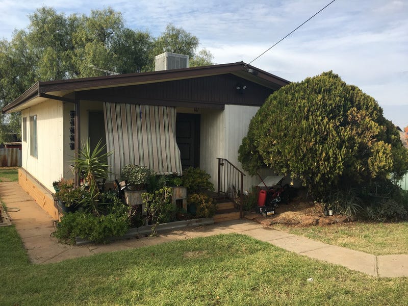 7 Racecourse Road, Narrandera, NSW 2700 - realestate.com.au