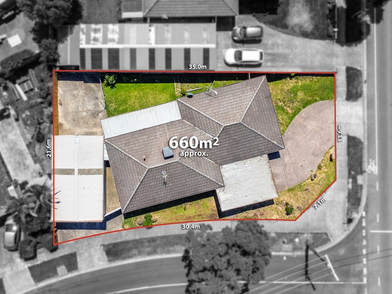 8 Bridgewater Road, Craigieburn, Vic 3064 - Property Details