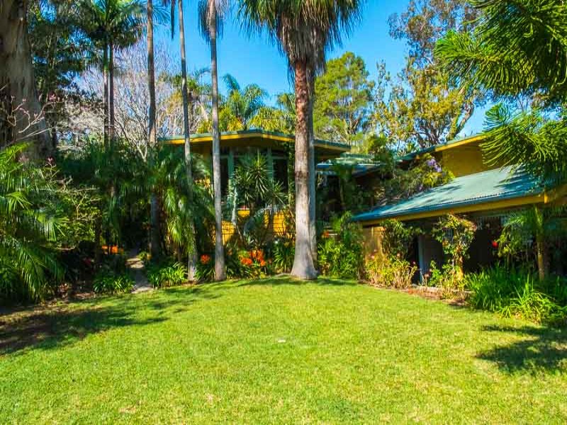 11 Ebor Road, Palm Beach, NSW 2108 - realestate.com.au