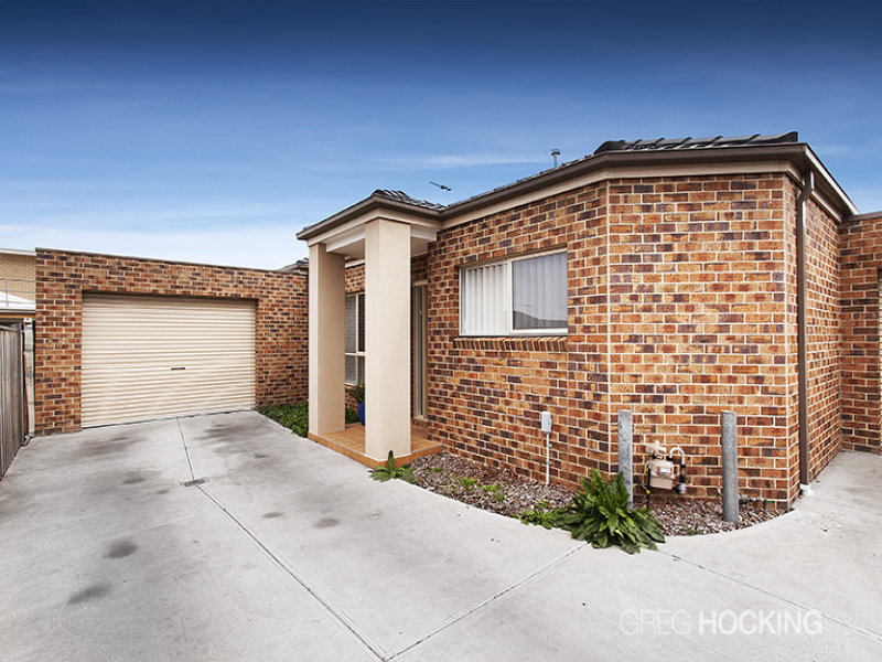 3/33 Springleaf Road, Tarneit, Vic 3029 - Property Details
