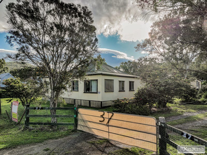 37 MARION STREET, Stanwell, Qld 4702 - Property Details